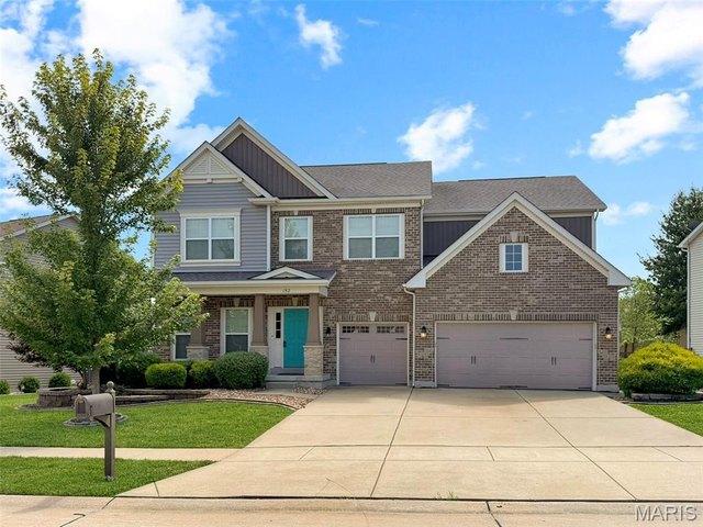 152 Carlton Point Dr, Wentzville, MO 63385