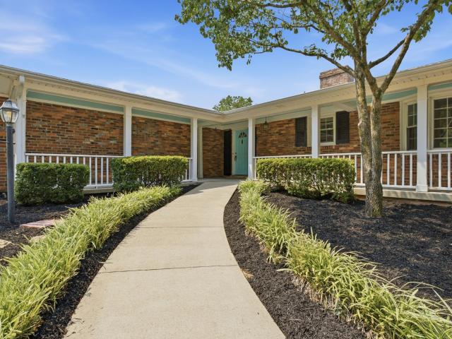 152 Cherokee Rd
