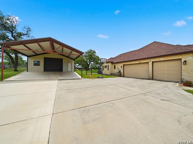 152 Circle Six Dr