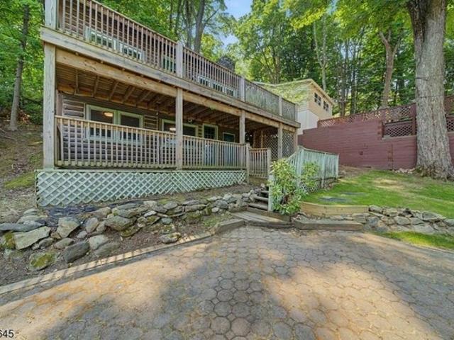 152 Andover Sparta Rd, Andover, NJ 07860