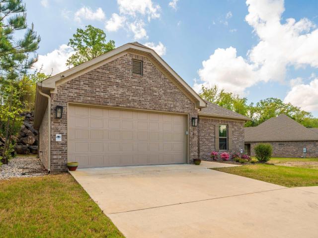 152 Apple Blossom Place
