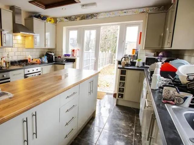 152 Bournbrook Road, Stirchley, B29 7DD, United Kingdom | 8 bed house for rent #167379849 | Rentberry