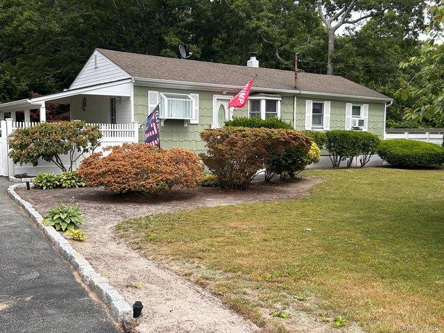 152 Grand Ave, Shirley, NY 11967