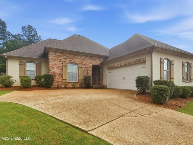 152 Grandeur Dr, Brandon, MS 39042
