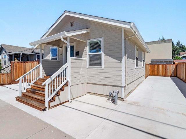 152 Grove St, Watsonville, CA 95076 | Compass
