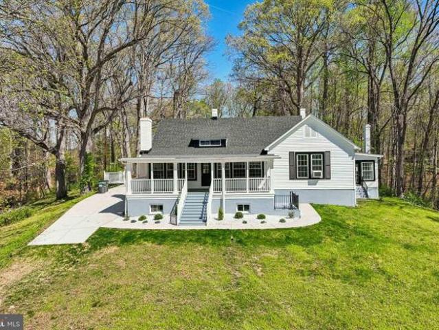 152 Derrick Ln, Stafford, VA 22554