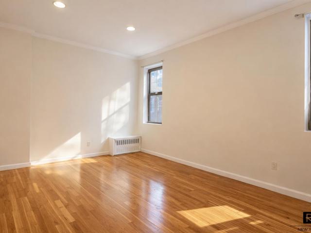 152 E 35th Street 6 D
