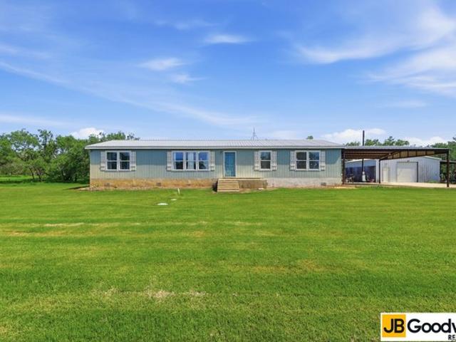 152 E County Road 304, Jourdanton, TX 78026
