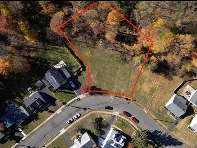 152 Franklyn Rd, Ewing, NJ 08628