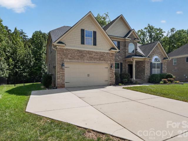 152 Kentmere Lane