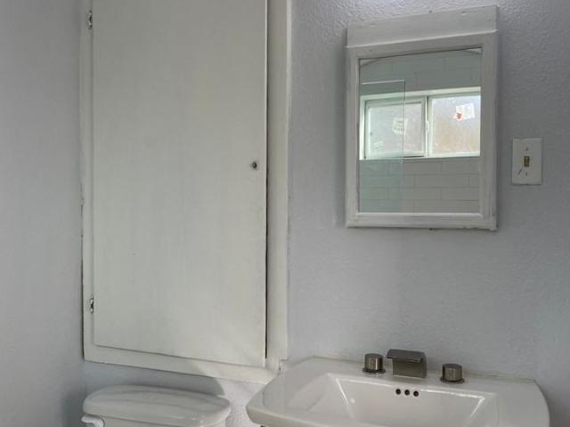 152 H Studio Apartment for Rent at 152 Harrigan Ct, Alamo Heights, TX 78209 Alamo Heights