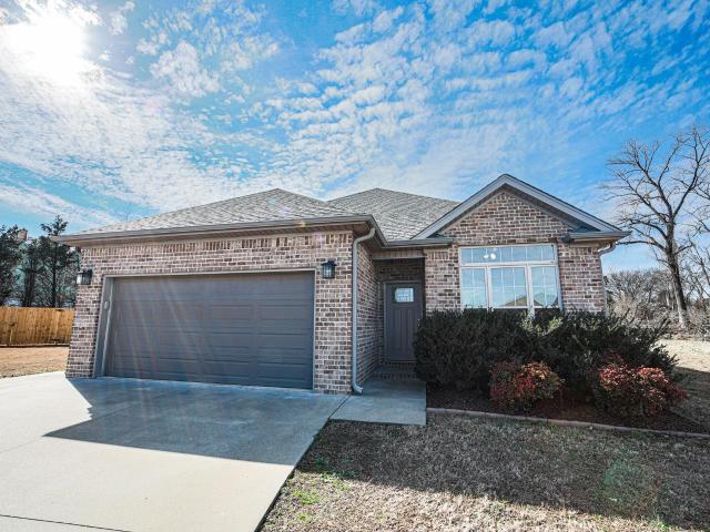 152 Harmony Dr