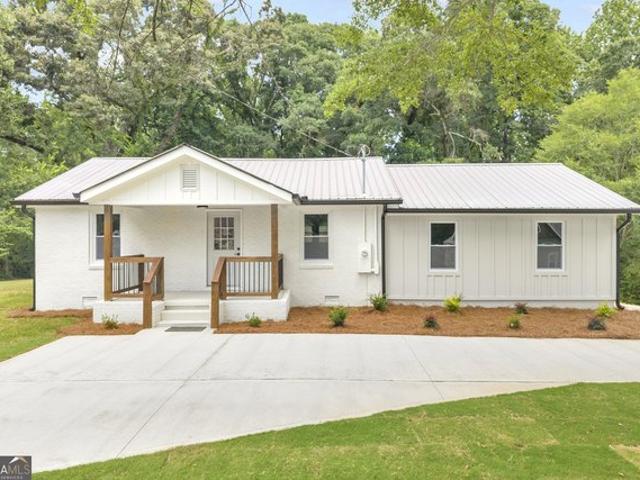 152 Mountain Creek Dr, Pendergrass, GA 30567