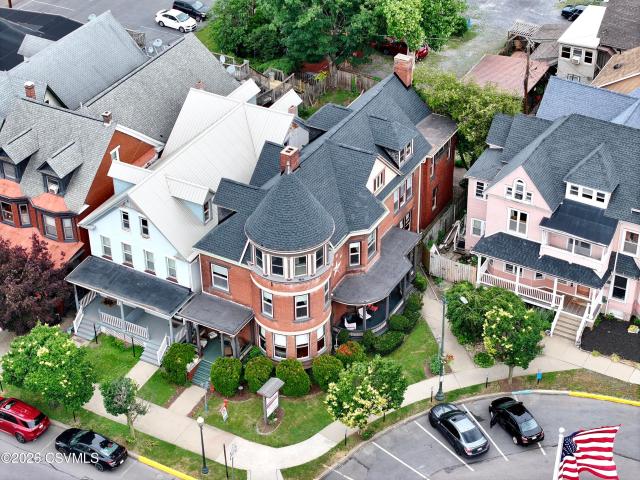 152 MARKET Street