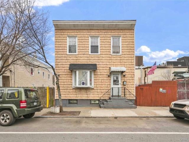 152 Miller Ave, Brooklyn, NY 11207