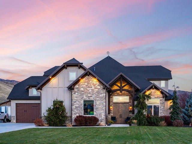 152 N 8750 E, Huntsville, UT 84317