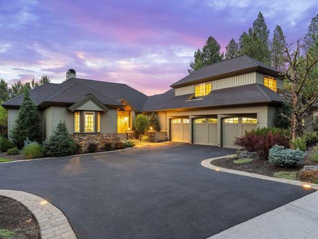 152 NW Champanelle Way, Bend, OR 97703