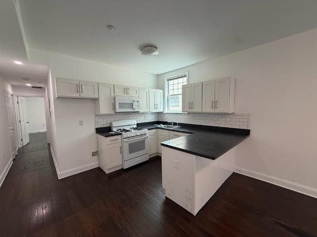 152 Stevens Ave # 1