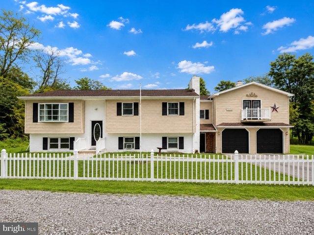 152 Poplar Rd, New Oxford, PA 17350