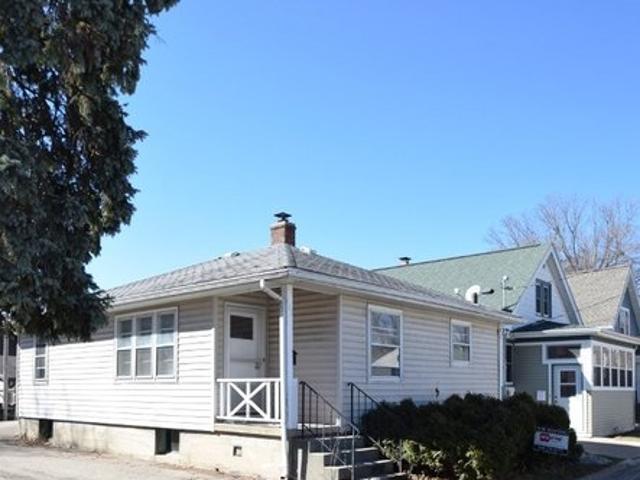 152 Rodney Ct, Madison, WI 53715