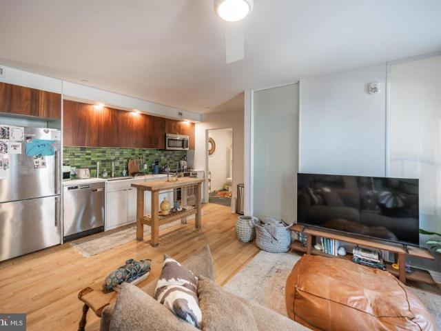152 W Laurel Street # UNIT 102