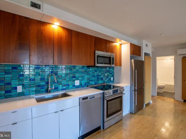 152 W Laurel Street # UNIT 407