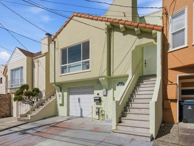 152 W Moltke Street