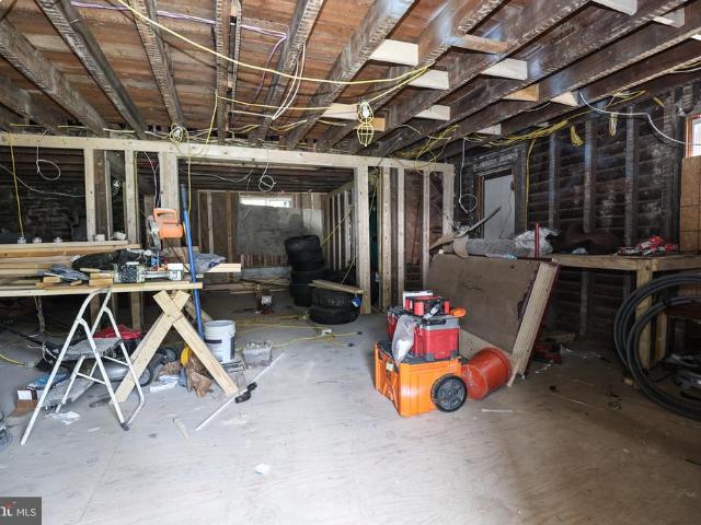 152 W Railroad Street
