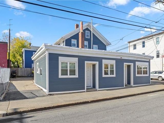 152 Washington St, Central Falls, RI 02863