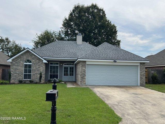 152 Windermere Cir, Youngsville, LA 70592