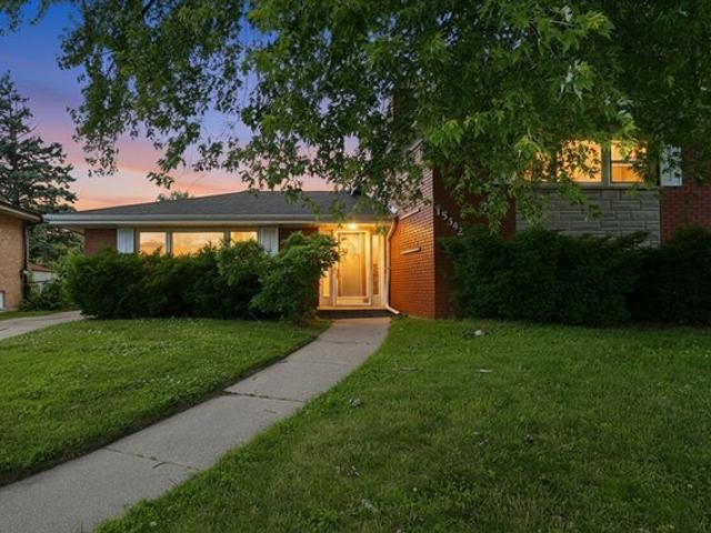 15342 Dobson Ave, South Holland, IL 60473