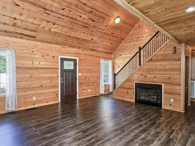 15344 Wright Road