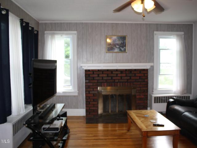 1534 Columbia Turnpike