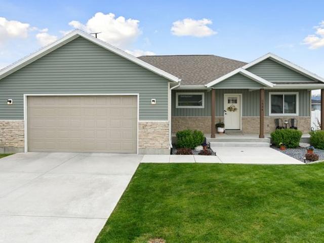 1534 E 600 S, Hyrum, UT 84319