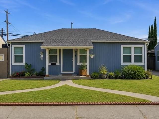 1534 Elmwood Ave, Stockton, CA 95204