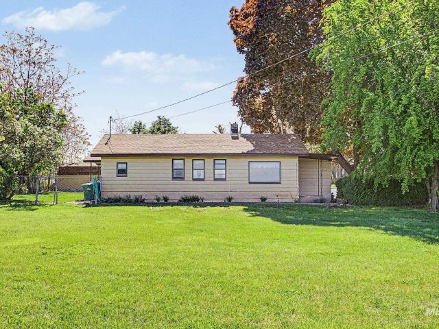 1534 Grelle Ave
