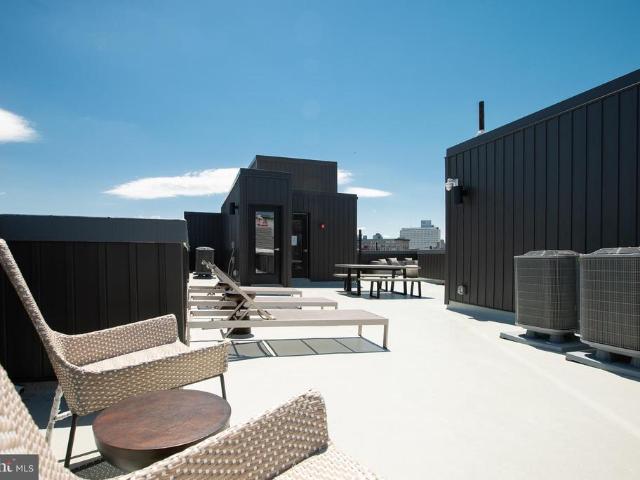 1534 Ridge Avenue # 202