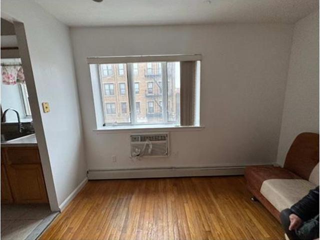 1534 West 7th Street, Unit 3B