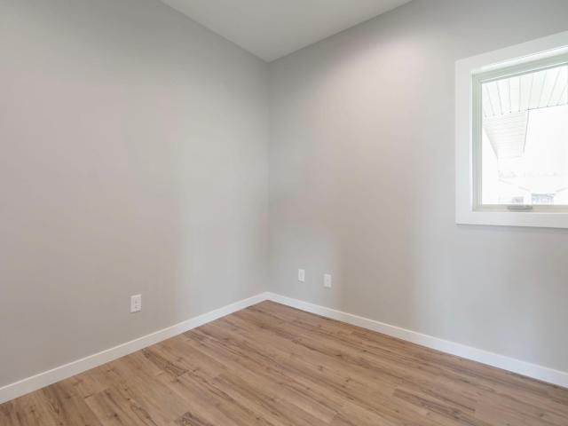1534 9th Ave SW, Hutchinson, MN 55350 | MLS #7005