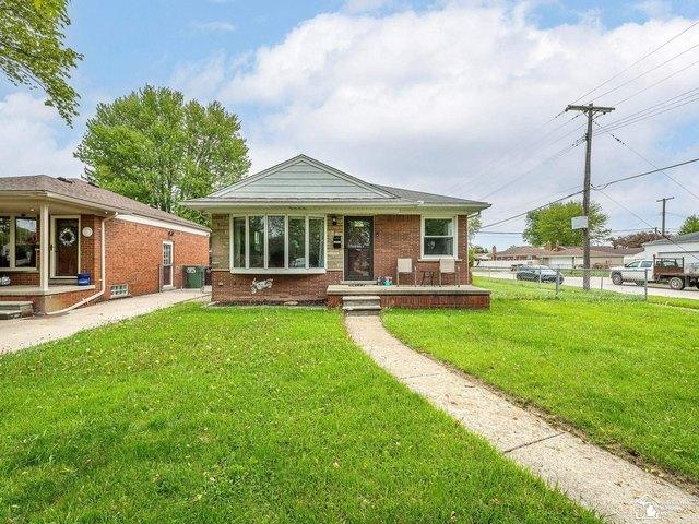 15351 Richmond St, Southgate, MI 48195