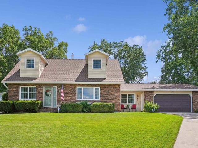 1535 Maxine Ave, Waterloo, IA 50701