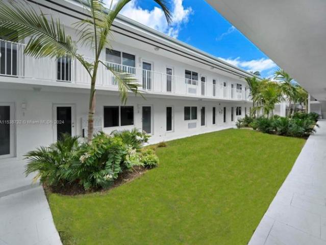 1535 Michigan Ave #4, Miami Beach, FL 33139