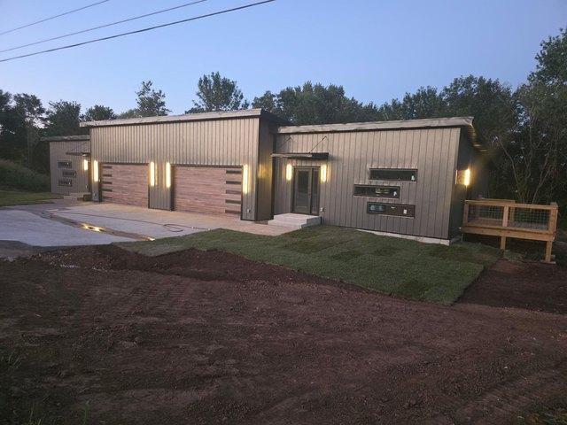 1535 N Eisenhower St, Monett, MO 65708