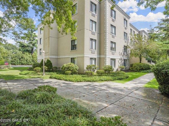 1535 E Putnam Ave Apt 205, Old Greenwich, CT 06870