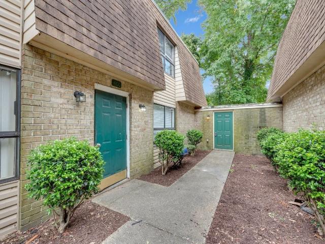 1535 Johnston's Wood Landings 2 Bedroom Apartment for Rent at 1535 Johnstons Rd, Norfolk, VA 23518 Larrymore Lawns