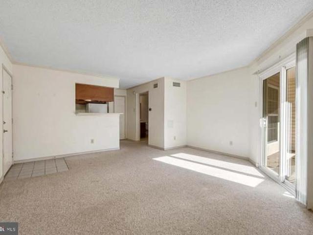 1535 Lincoln Way # 102