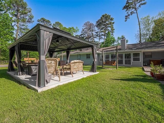 1535 Spring Hills Drive