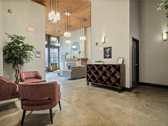1535 Walnut Street # 106
