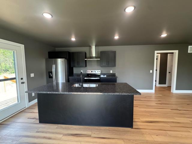 1535&1541 N Eisenhower Street