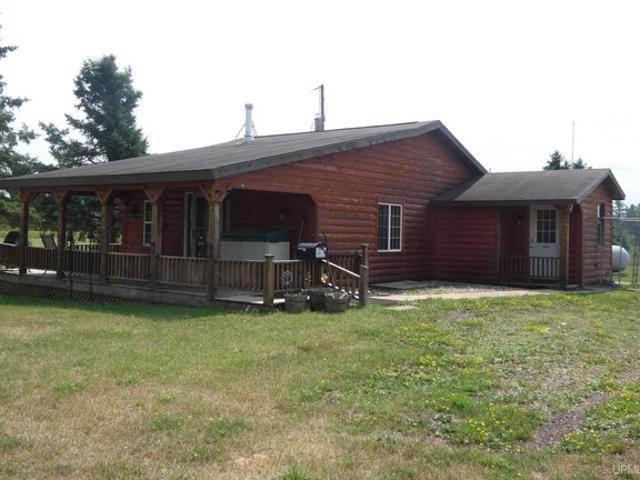 15367 Airport Rd, Ewen, MI 49925